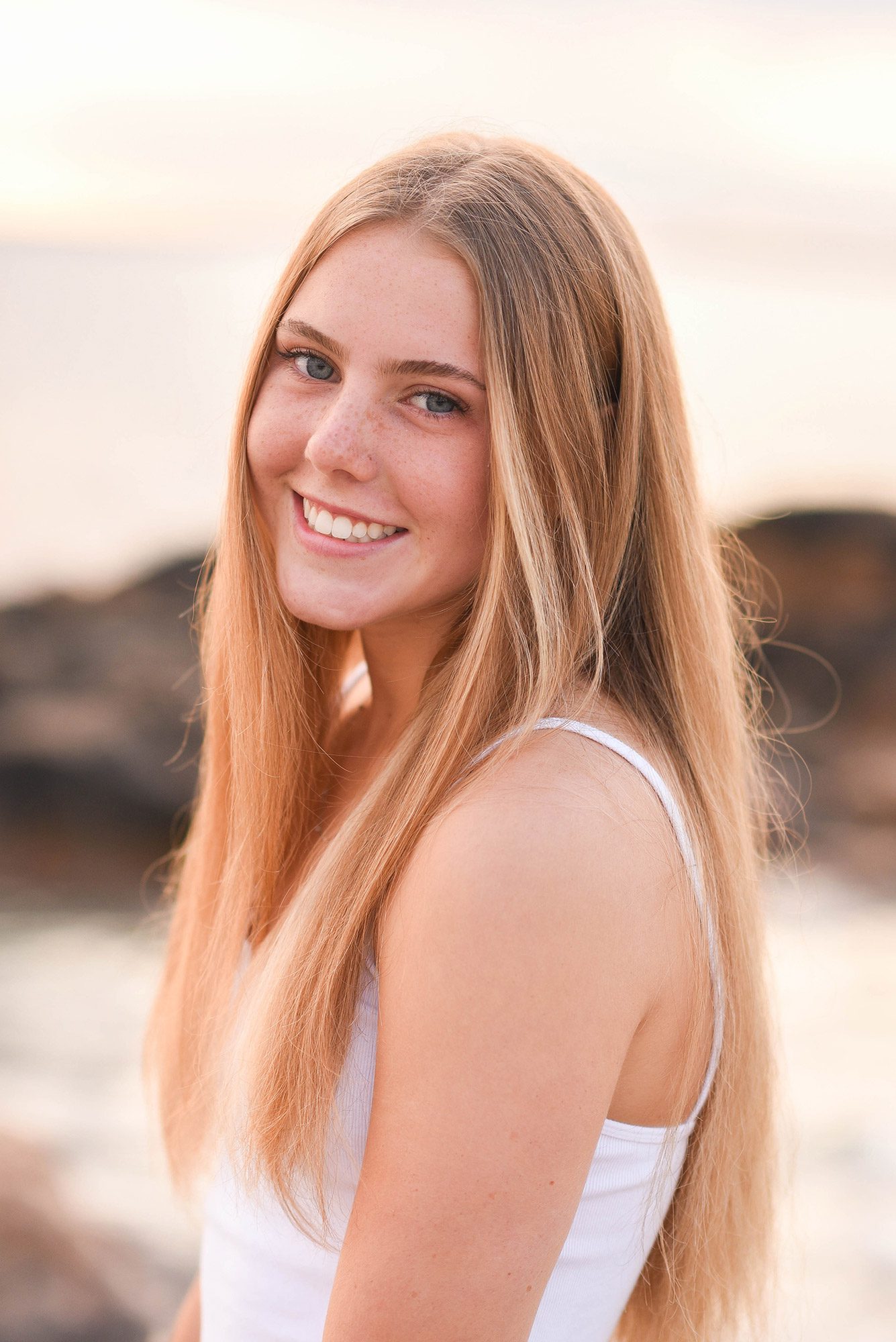 Hannah | Little Compton Senior Photo Session » Newport Portrait ...